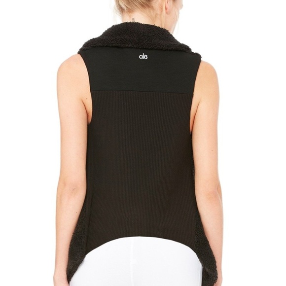 ALO Yoga | Jackets & Coats | Alo Yoga Vest Sz M | Poshmark